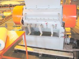 HEAVY DUTY NEW FOAM SHREDDER