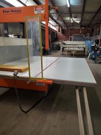 J-4485 EDGE SWEETS EL-3 VERTICAL FOAM CUTTING MACHINE